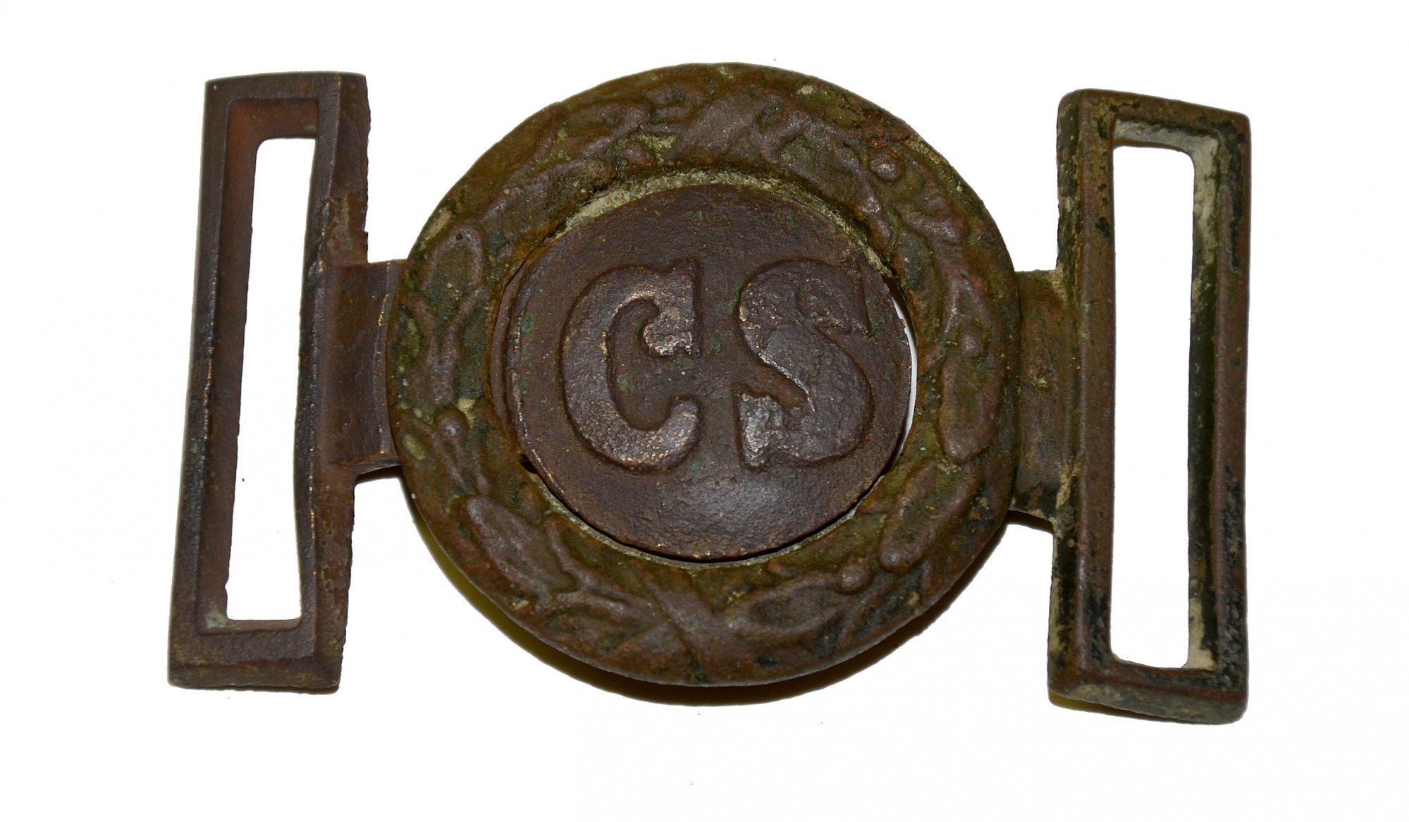 TWO PIECE “CS” PLATE FROM SPOTSYLVANIA BATTLEFIELD — Horse Soldier