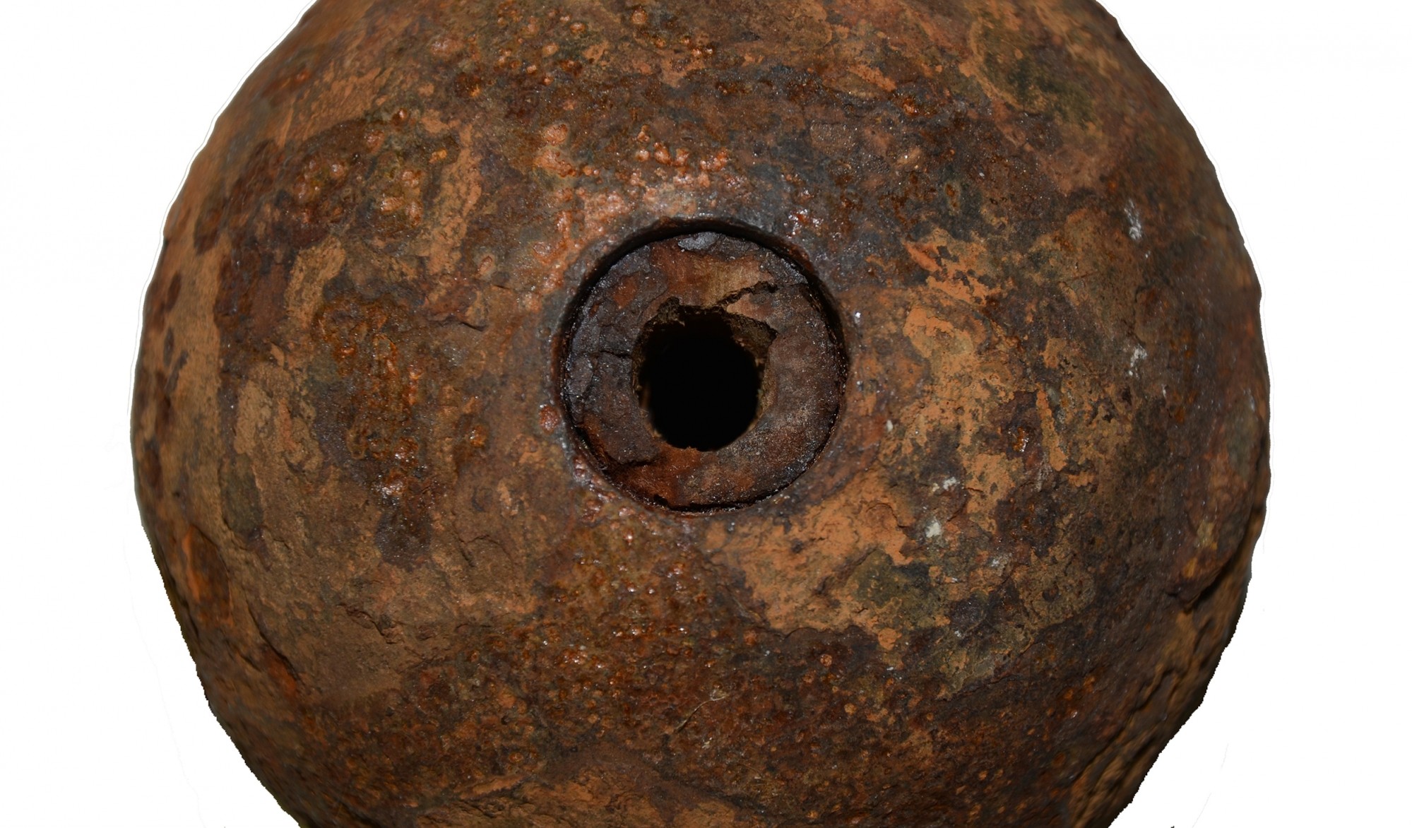 CONFEDERATE 4.52 SPHERICAL SHELL WITH ORIGINAL FUSE PLUG — Horse Soldier
