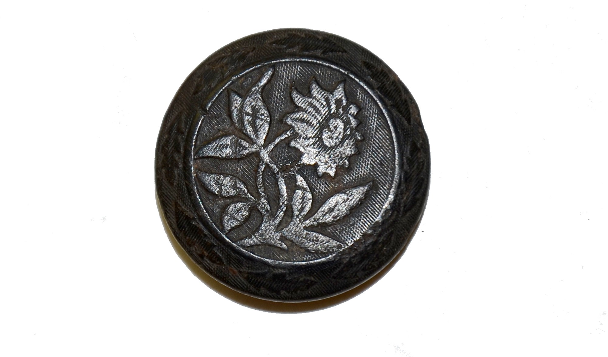 ENGLISH CIVILIAN FLOWER TYPE COAT BUTTON — Horse Soldier