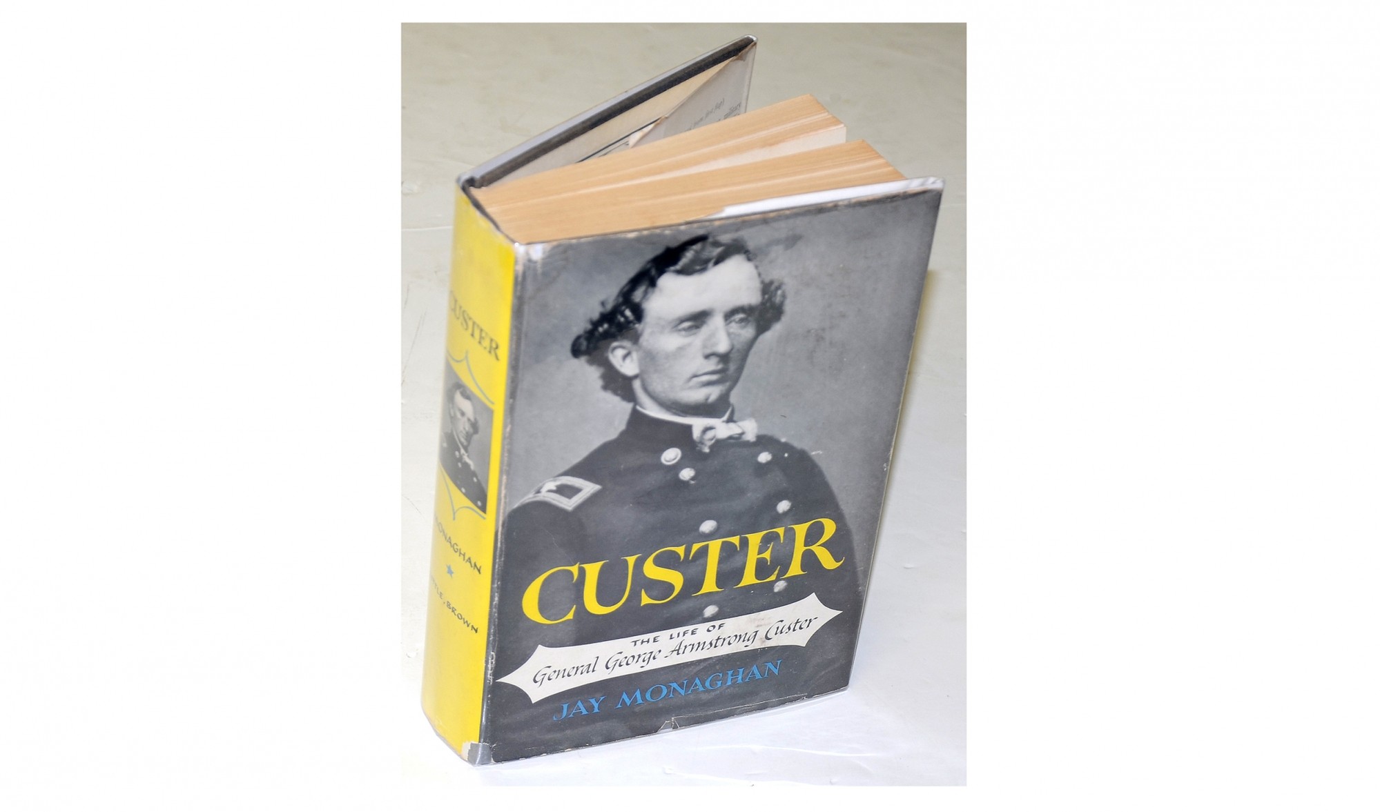 CUSTER: THE LIFE OF GEORGE ARMSTRONG CUSTER — Horse Soldier
