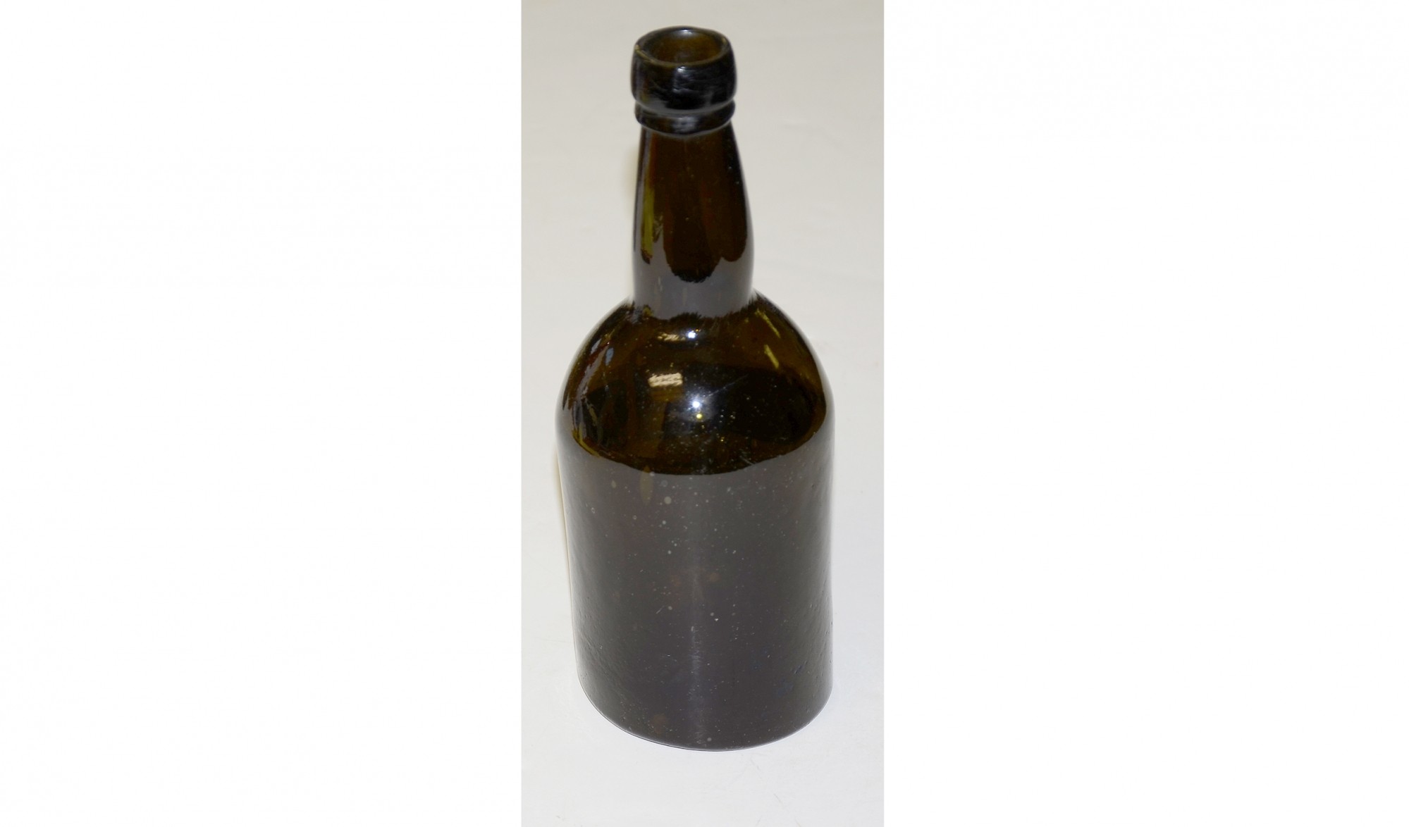 CIVIL WAR ERA BEER / ALE BOTTLE, CIRCA 1850-1870 — Horse Soldier