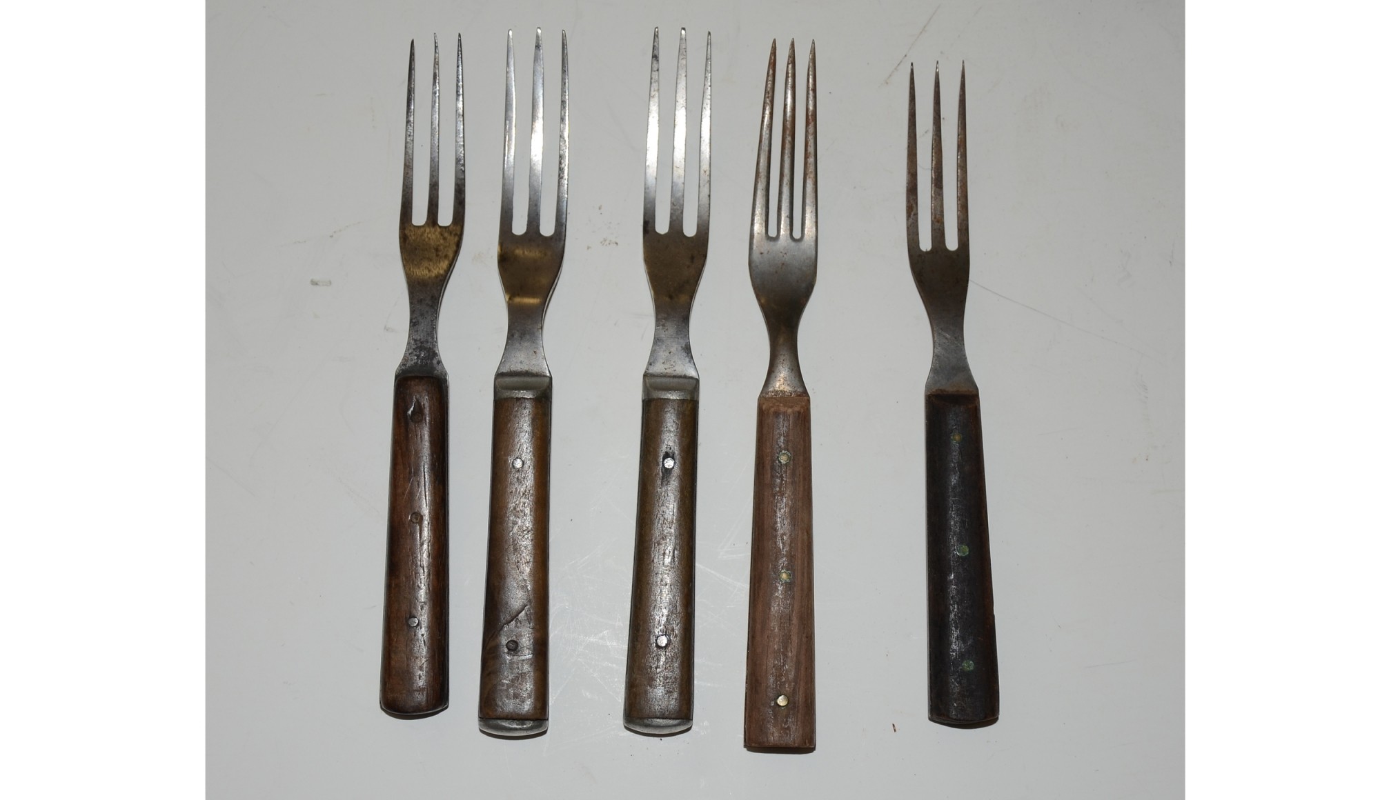 SET OF 5 CIVIL WAR PERIOD FORKS — Horse Soldier
