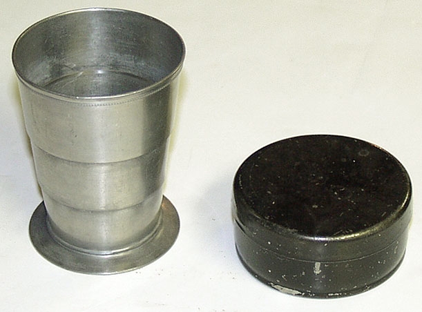 ORIGINAL, COLLAPSIBLE METAL DRINKING CUP WITH CASE — Horse Soldier