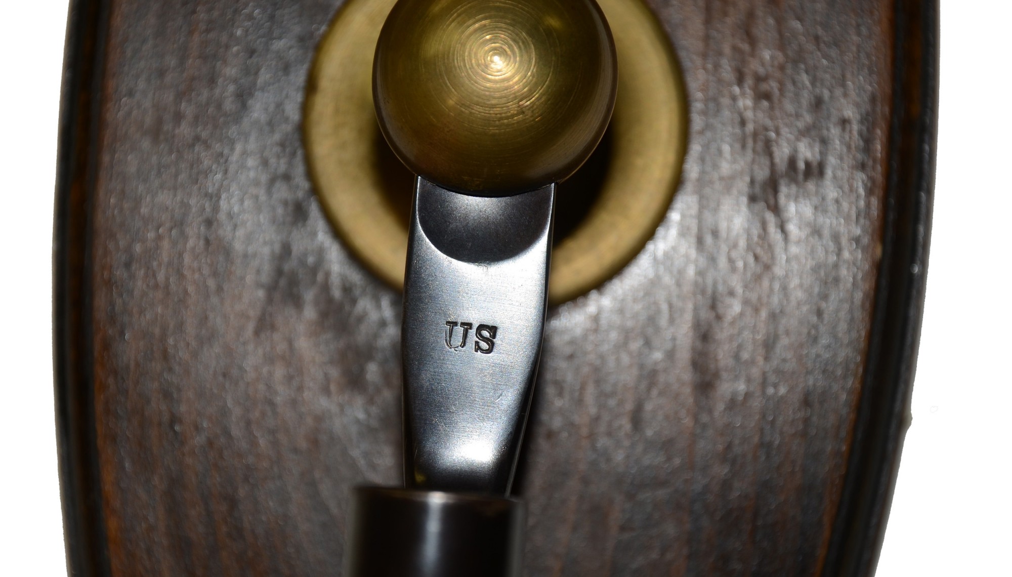 PAIR OF BANNERMAN BAYONET WALL SCONCES WITH TRAPDOOR BAYONETS — Horse ...