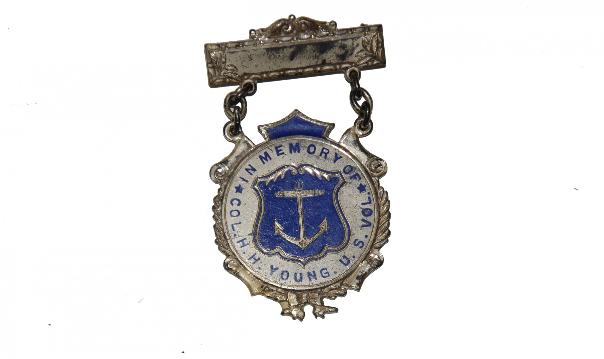 POST-WAR BADGE IN MEMORY OF COLONEL HENRY H. YOUNG — Horse Soldier