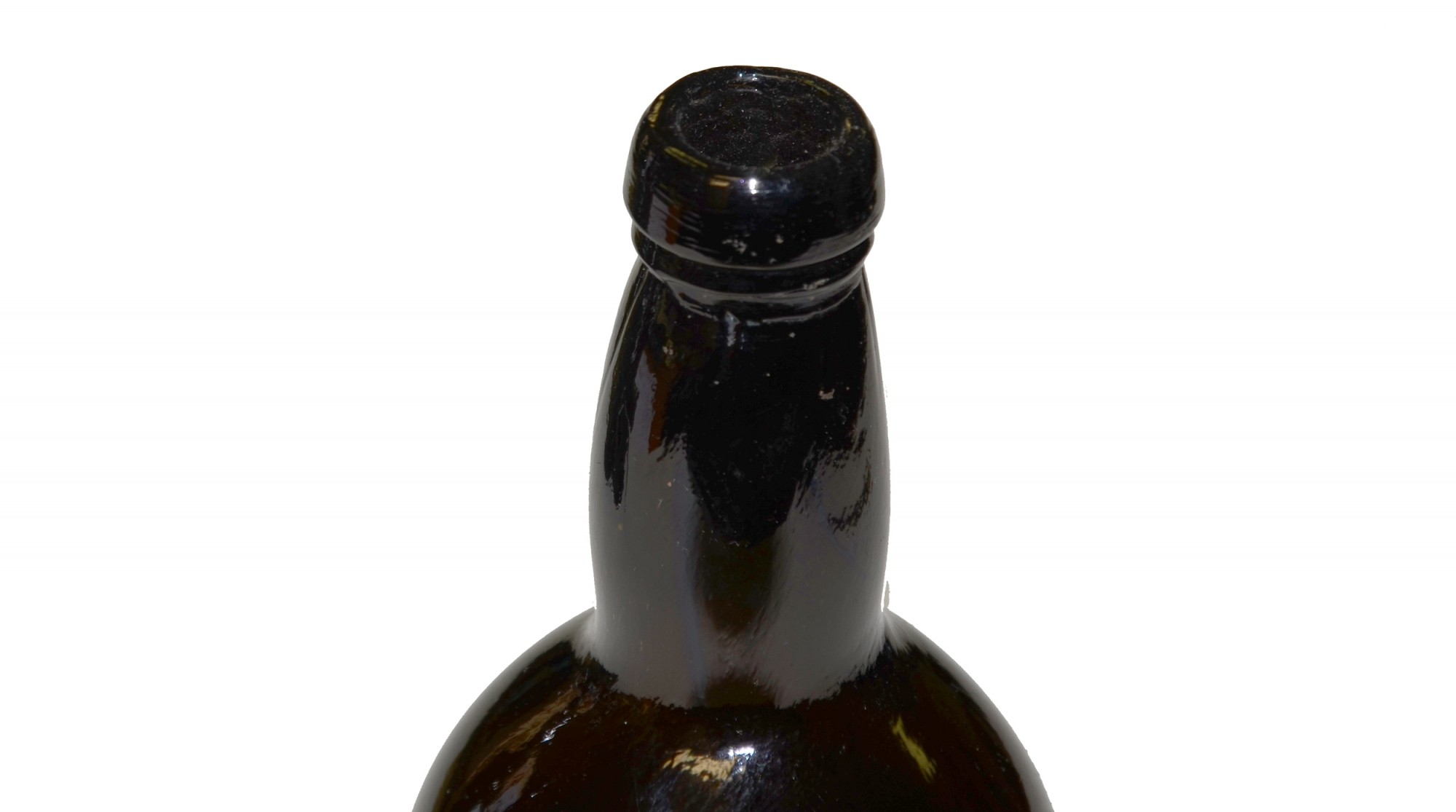 CIVIL WAR ERA BEER/ALE BOTTLE, CIRCA 1850-1870 — Horse Soldier