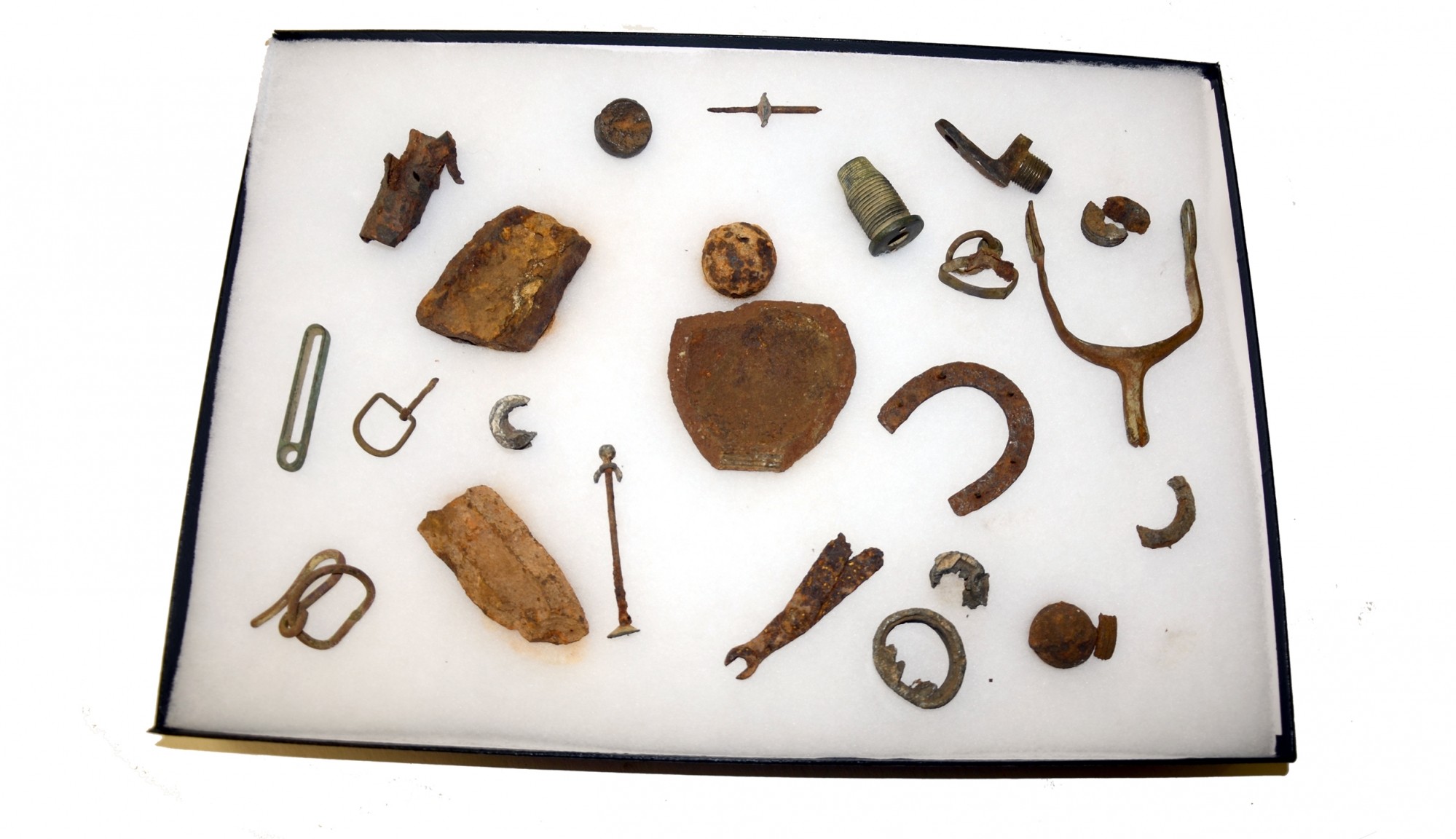 LARGE GETTYSBURG RELIC DISPLAY — Horse Soldier