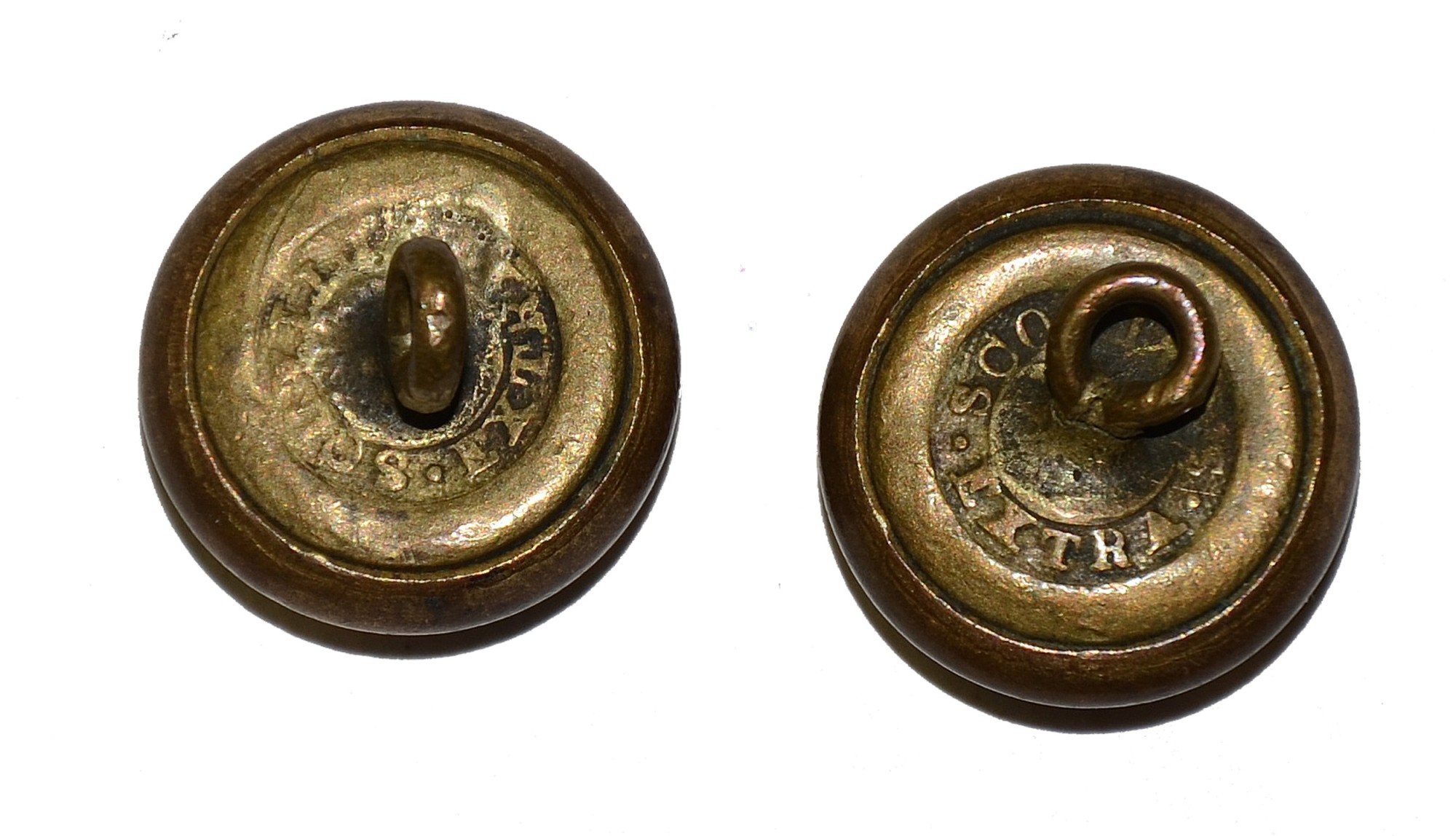 PAIR OF RIFLEMAN’S BUTTONS — Horse Soldier