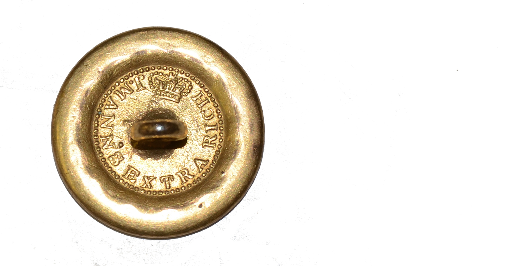 UNITED STATES NAVY BUTTON (NA62) — Horse Soldier