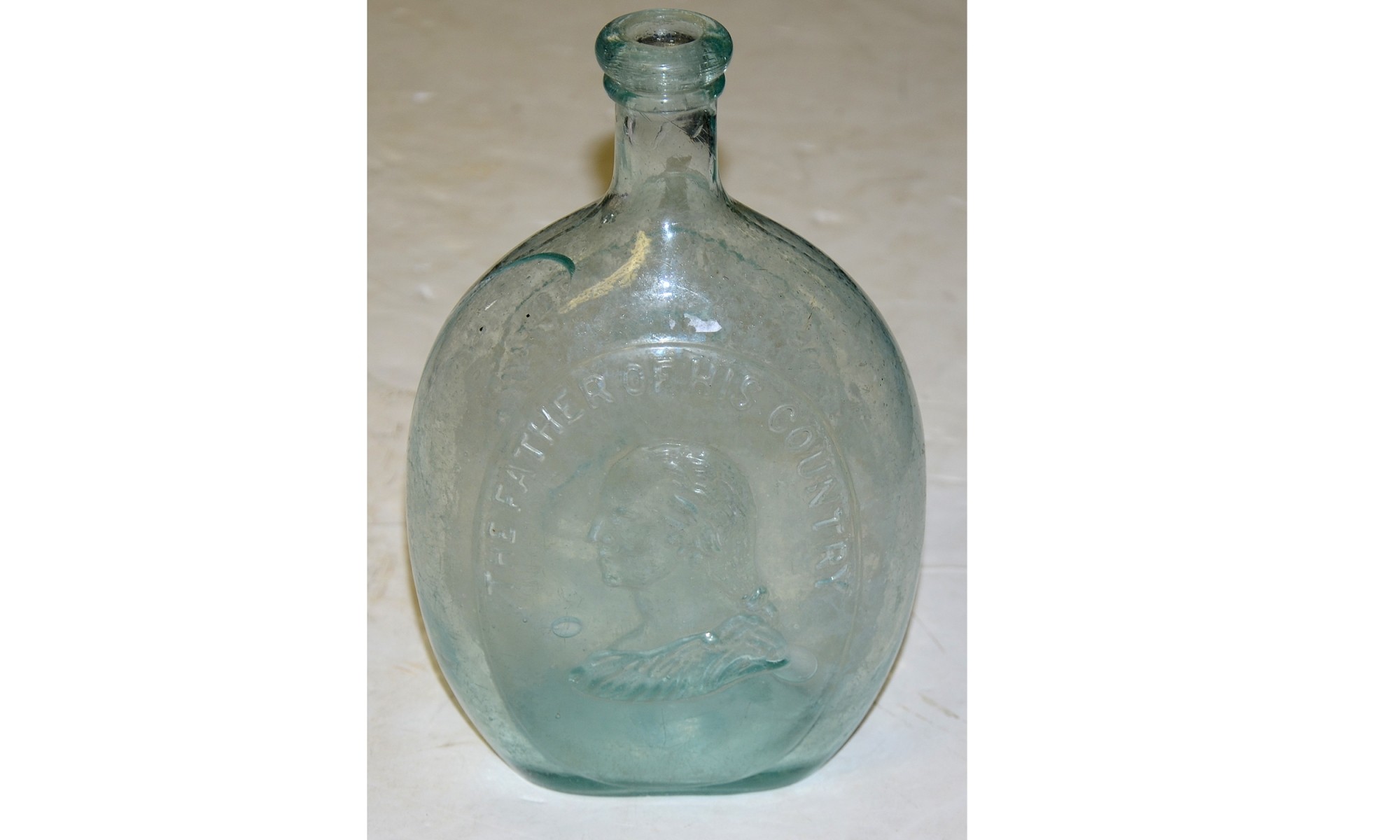HISTORICAL FLASK OF GEN. WASHINGTON AND GEN. TAYLOR — Horse Soldier