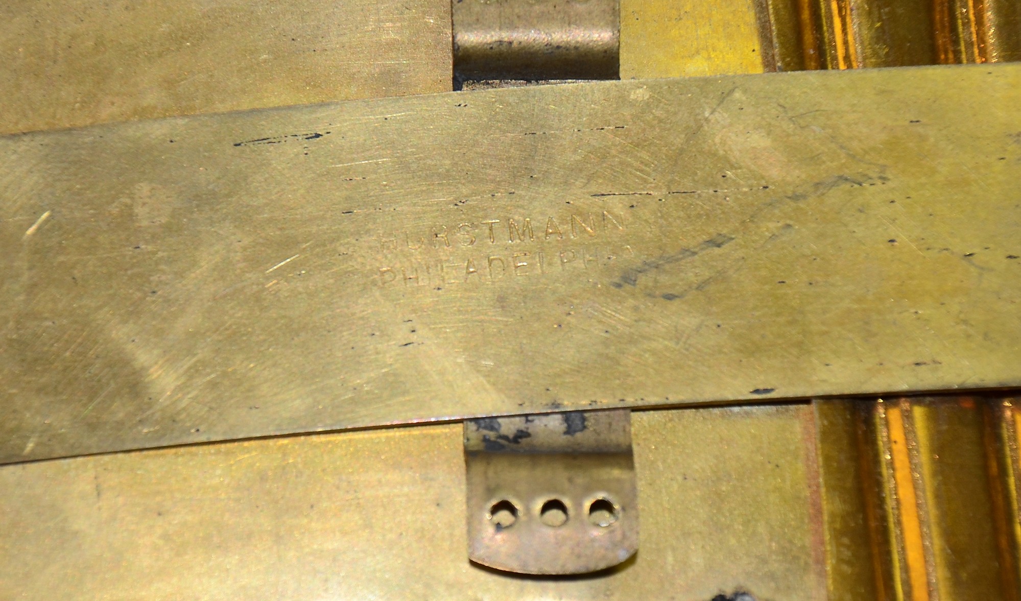 PAIR OF MARINE CORPS SHOULDER SCALES BY HORSTMANN, IN THE ORIGINAL BOX ...