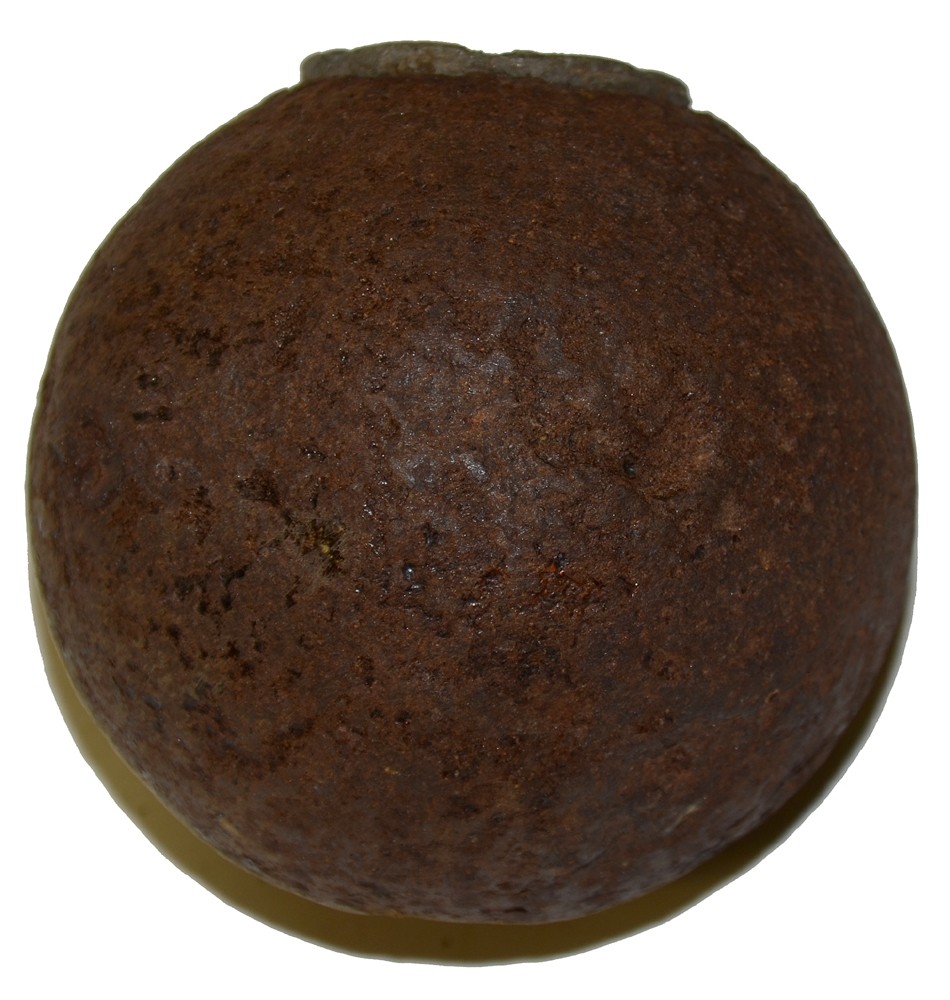RELIC 6-PDR SPHERICAL SHELL WITH BORMANN FUSE — Horse Soldier