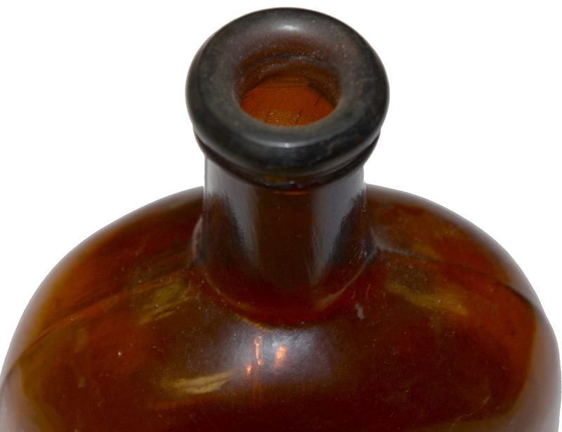 AMBER FLASK — Horse Soldier