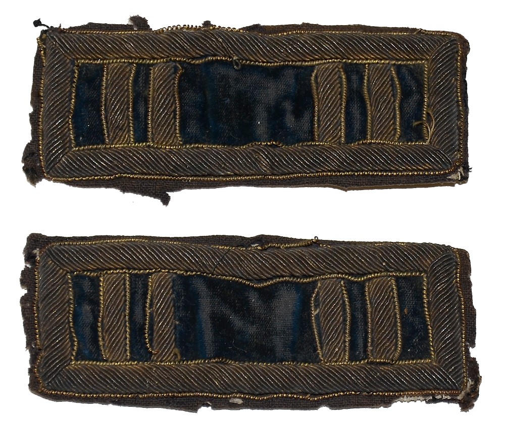 CIVIL WAR CAPTAIN OF INFANTRY SHOULDER STRAPS — Horse Soldier