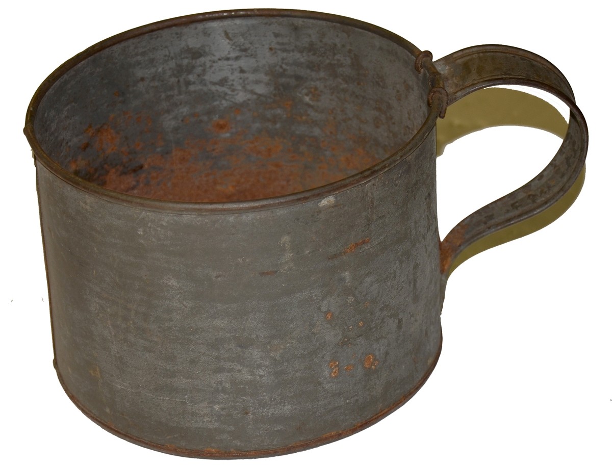 LARGE TINNED MESS IRON CUP — Horse Soldier