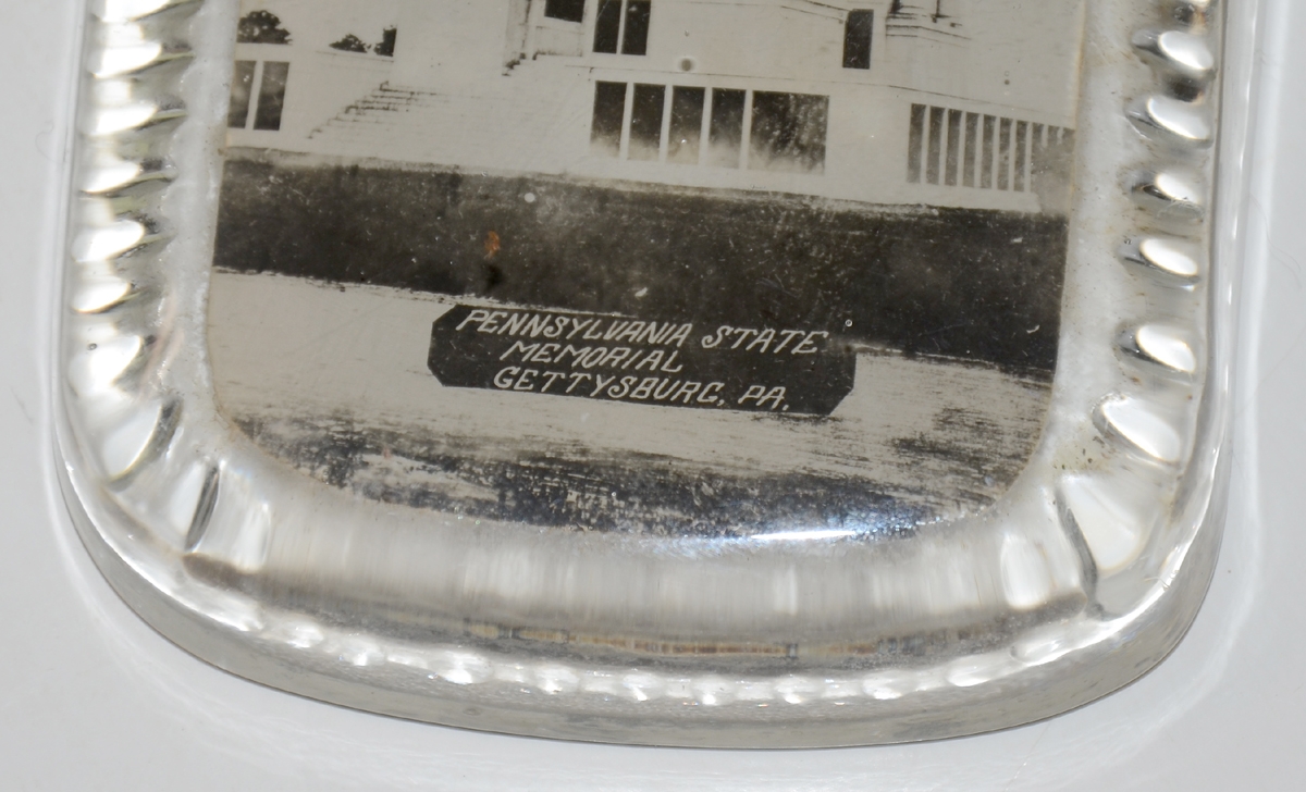 PENNSYLVANIA MEMORIAL SOUVENIR PAPERWEIGHT — Horse Soldier