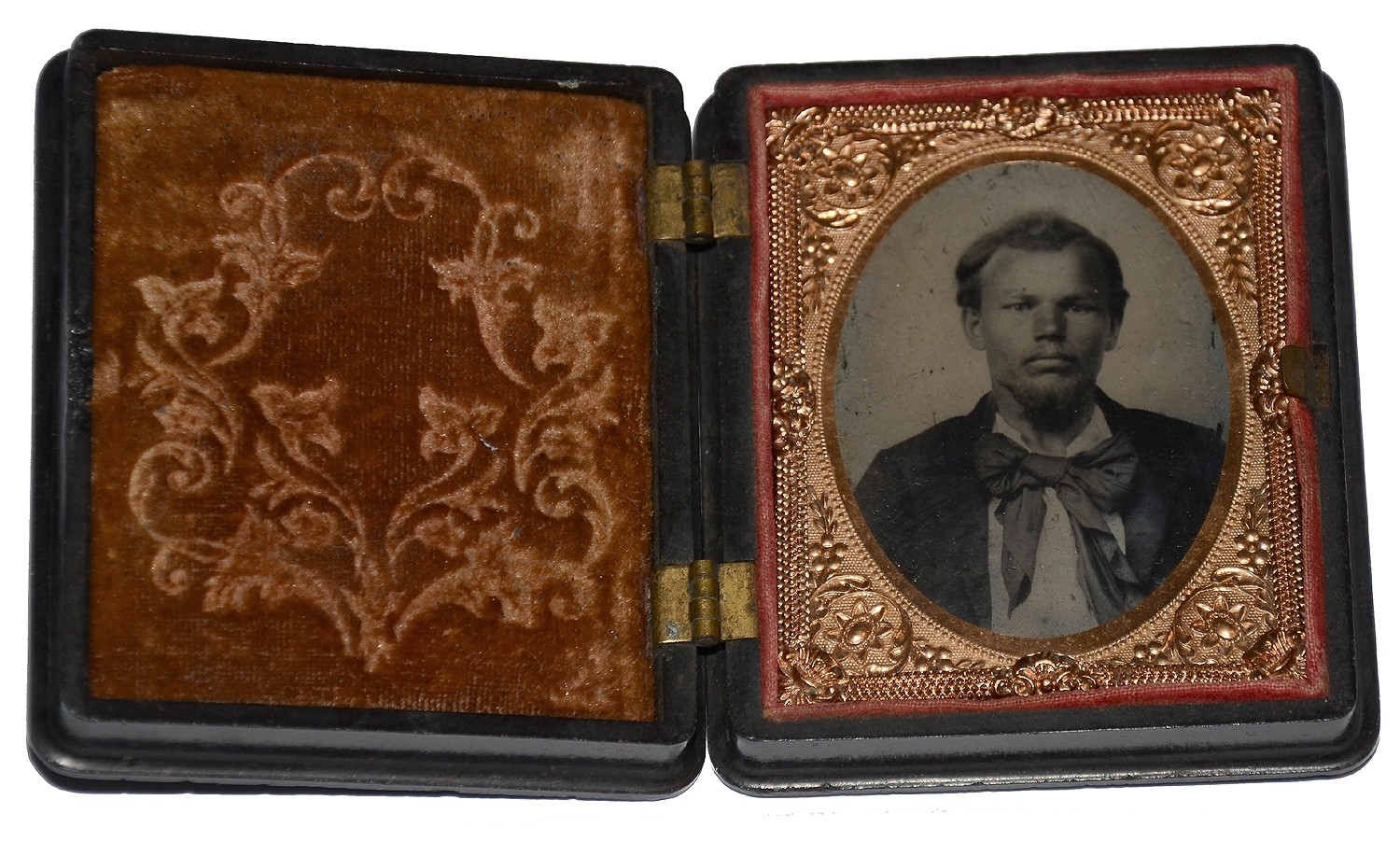 NINTH PLATE RUBY AMBROTYPE IN PATRIOTIC UNION CASE — Horse Soldier