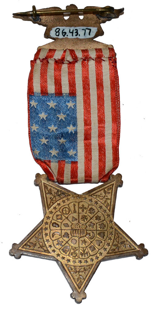 GAR MEMBERSHIP BADGE FROM THE MOLLUS MUSEUM, SCARCE TYPE-IV — Horse Soldier
