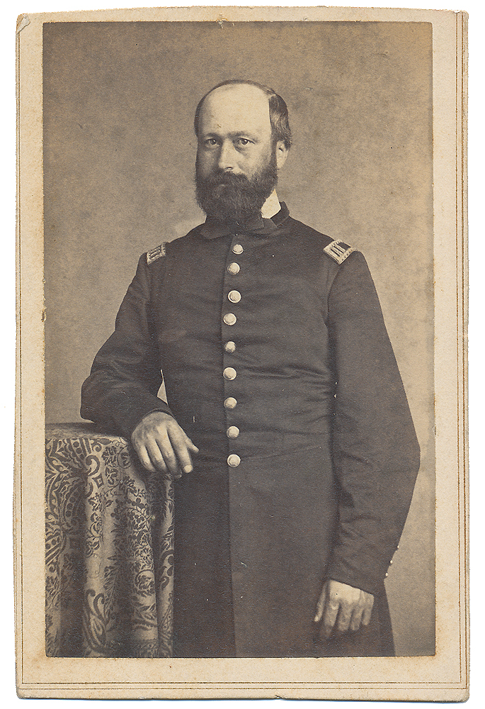CDV OF UNIDENTIFIED UNION CAPTAIN — Horse Soldier
