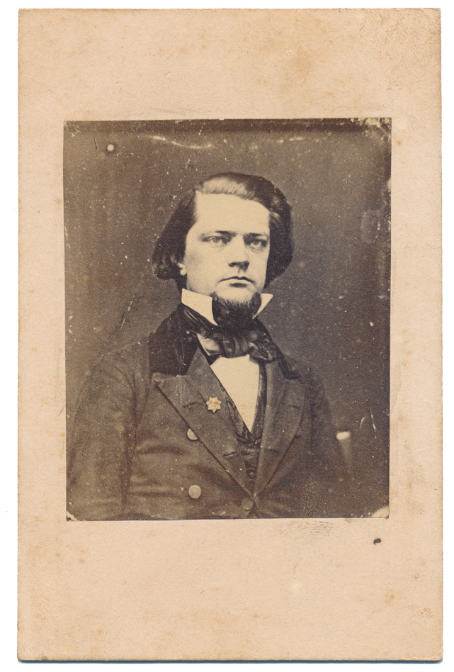 CDV OF C.S. GENERAL JOHN B. GORDON — Horse Soldier