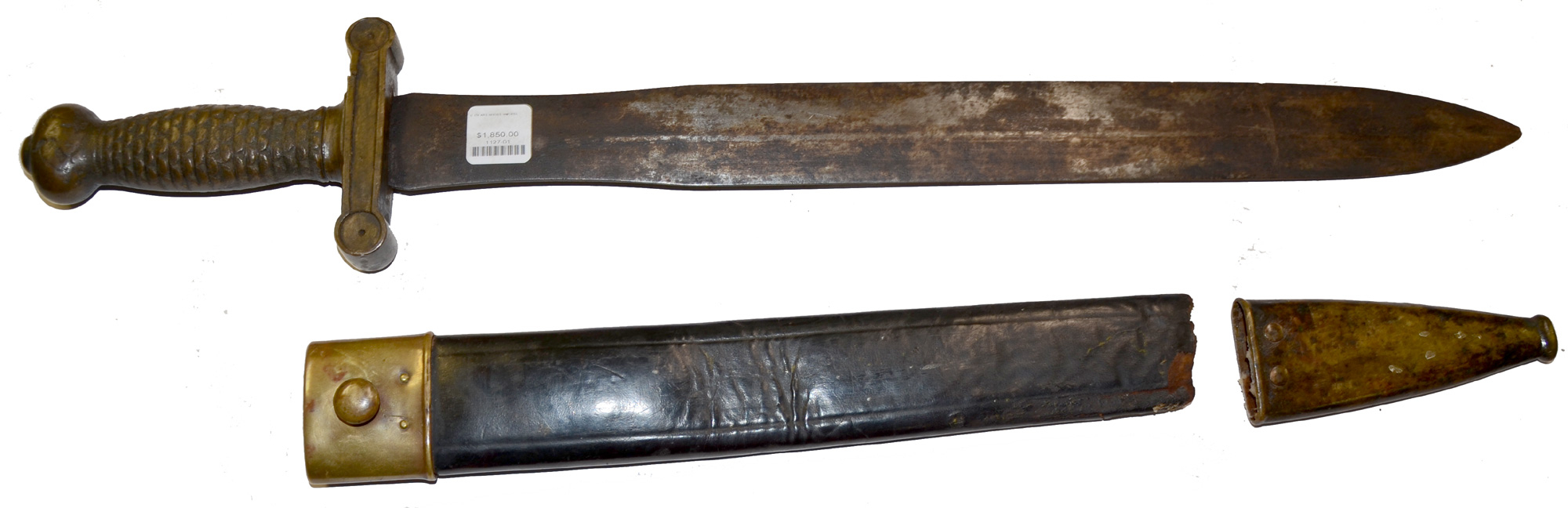 CONFEDERATE ARTILLERY SHORT SWORD WITH BROKEN SCABBARD — Horse Soldier
