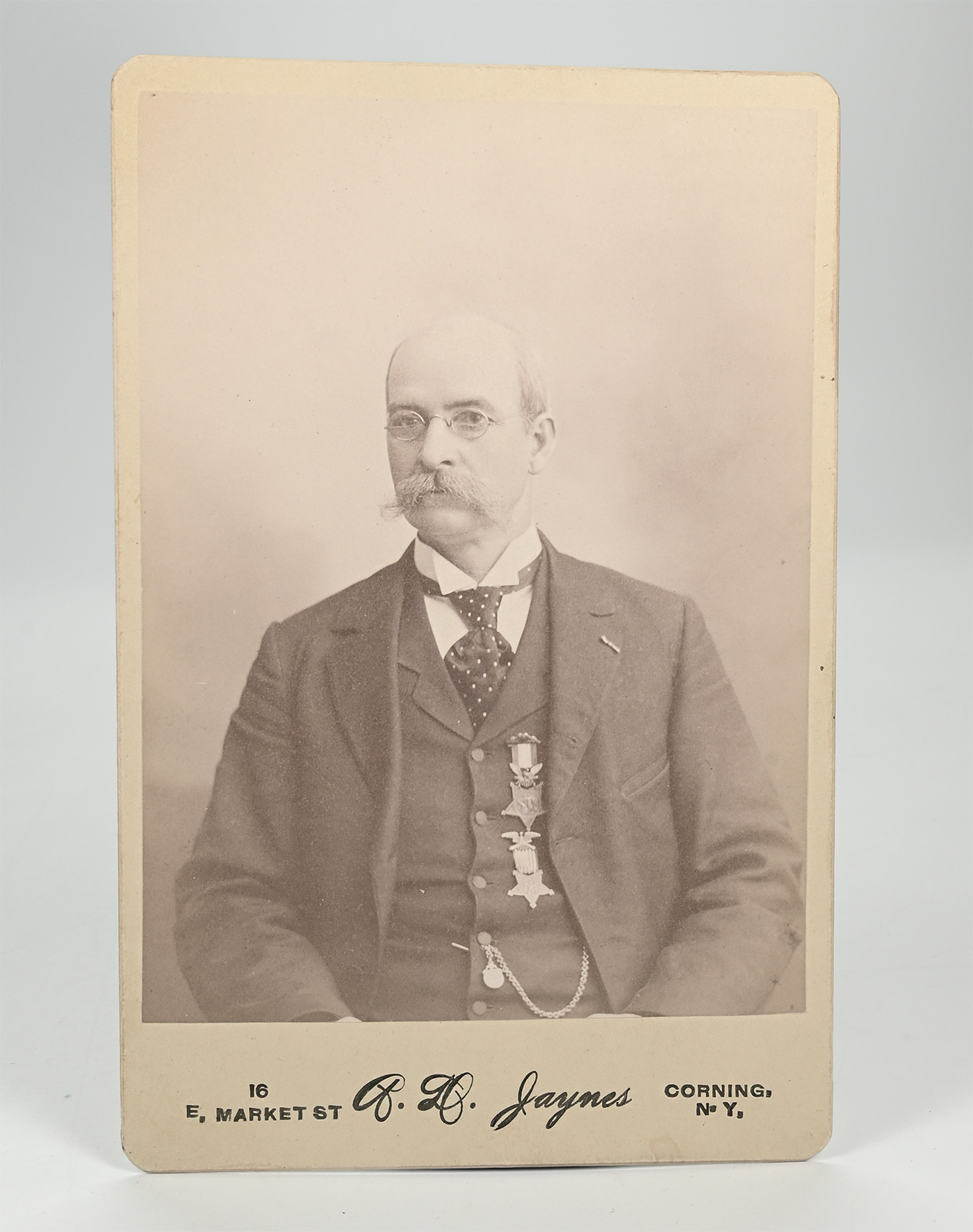 CHARLES DAY Co. K 210th PV WEARING HIS MEDAL OF HONOR — Horse Soldier