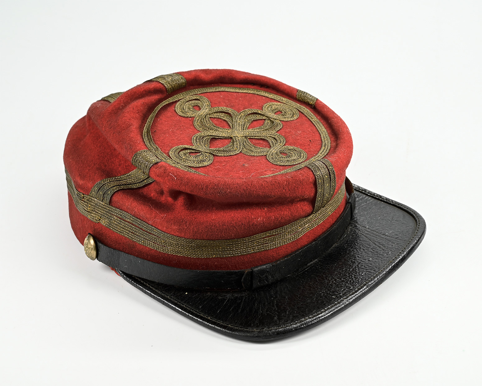LOW-CROWN RED CHASSEUR-STYLE OFFICER’S KEPI WITH GOLD BRAID — Horse Soldier