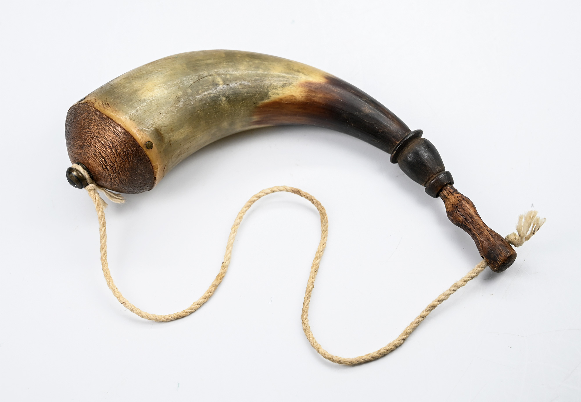 CENTRAL VIRGINIA POWDER HORN WITH NICELY TURNED SPOUT — Horse Soldier