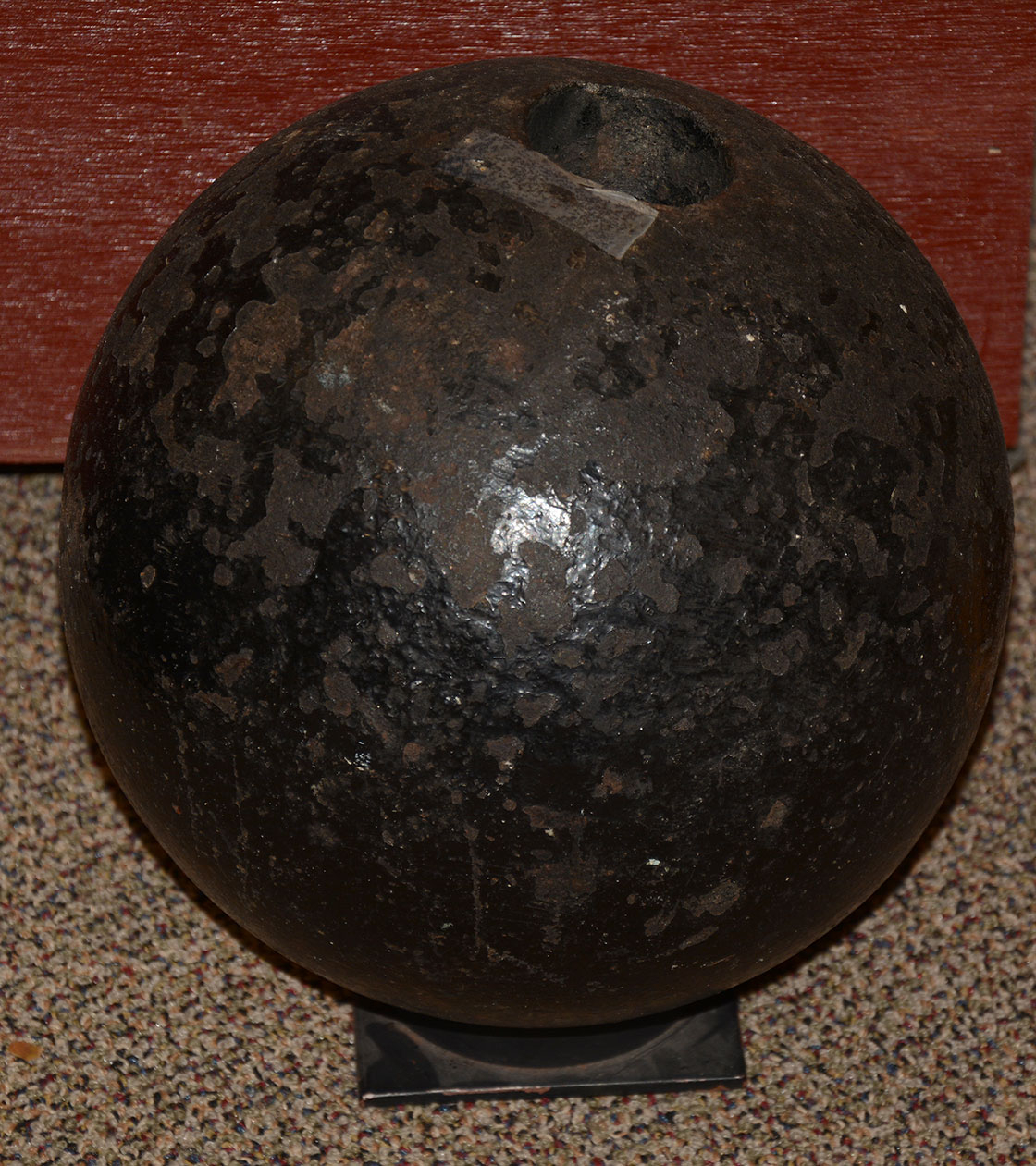 9-INCH SPHERICAL MORTAR SHELL IN GOOD CONDITION — Horse Soldier