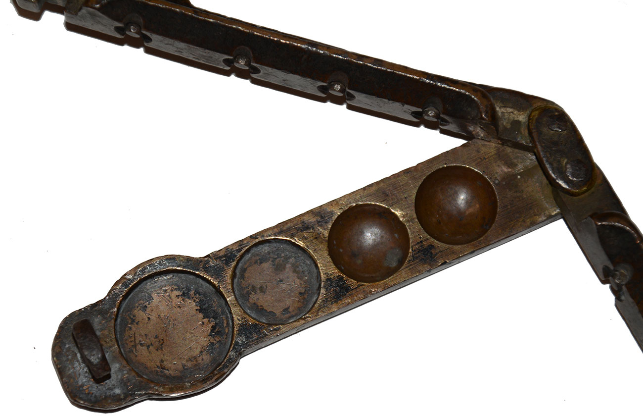 18TH CENTURY BUTTON MOLD — Horse Soldier