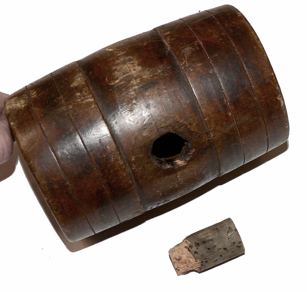 SMALL 19TH CENTURY WOOD RUM KEG — Horse Soldier