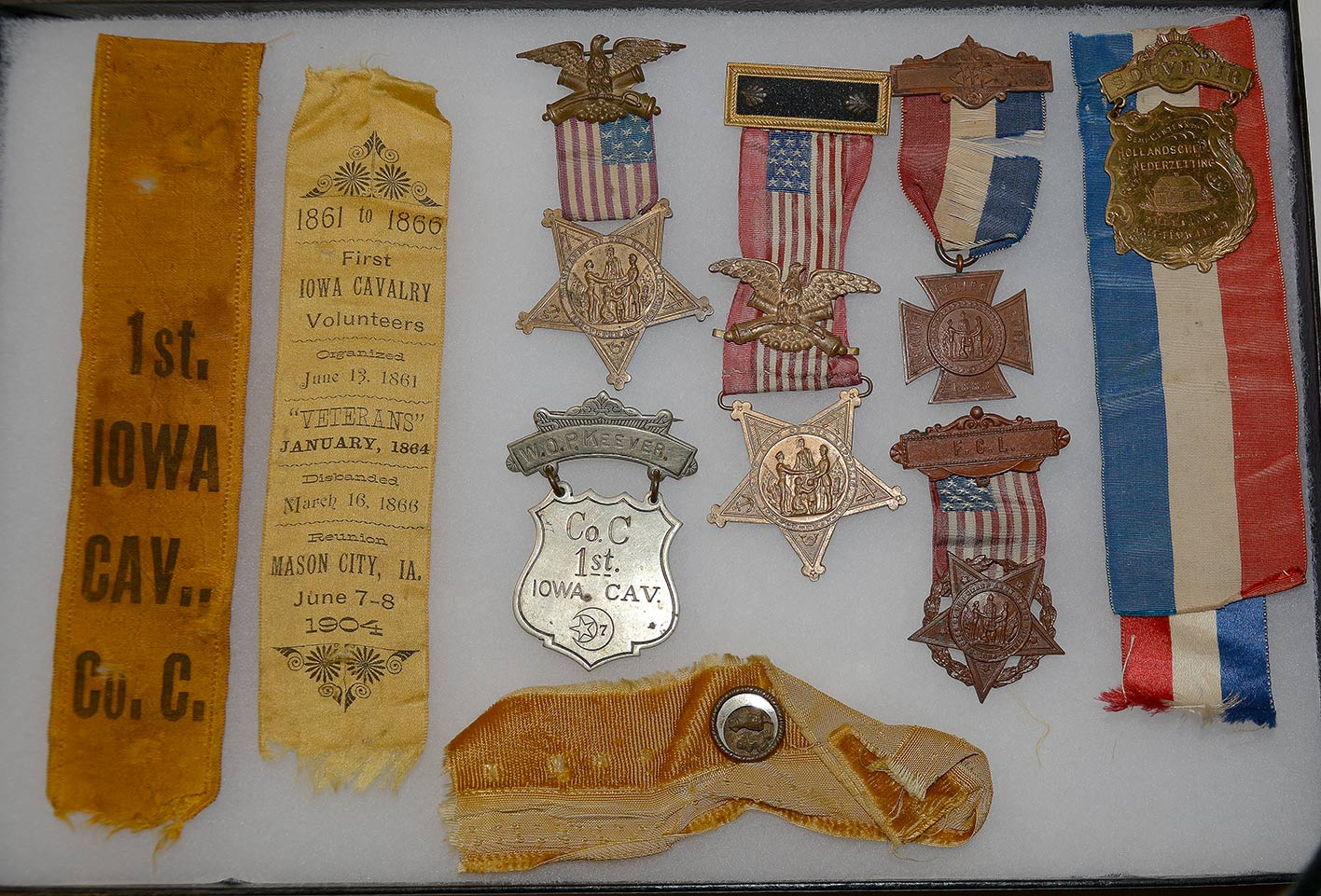1st IOWA CAVALRY RIBBON AND GAR MEDAL GROUPING — Horse Soldier