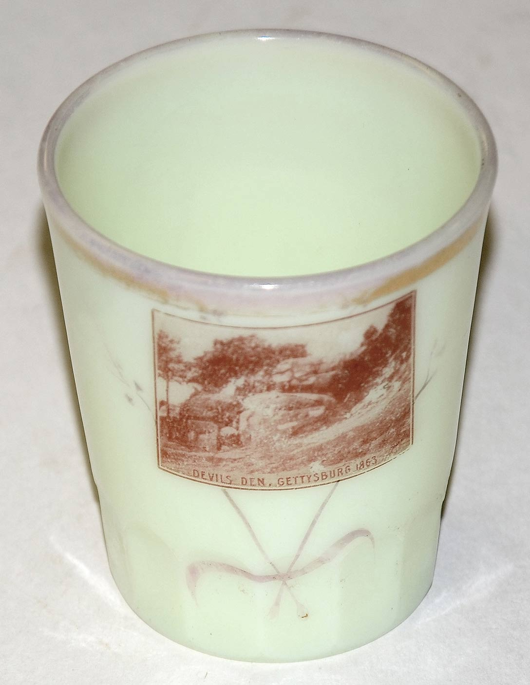 GETTYSBURG SOUVENIR SHOT GLASS WITH DEVIL’S DEN SCENE — Horse Soldier