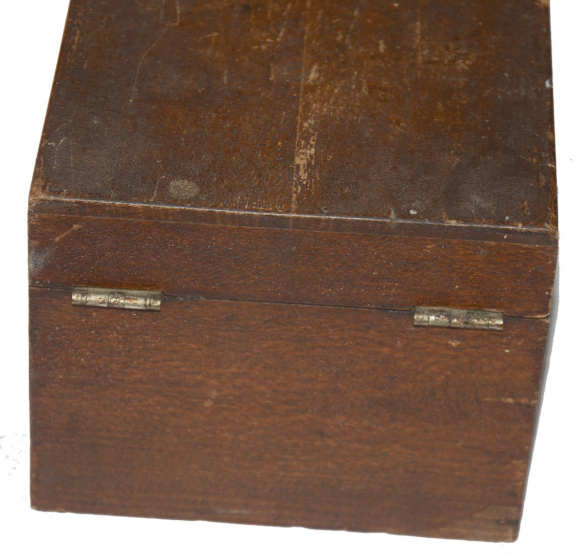 19TH CENTURY SHAVING BOX WITH MIRROR AND RAZOR — Horse Soldier