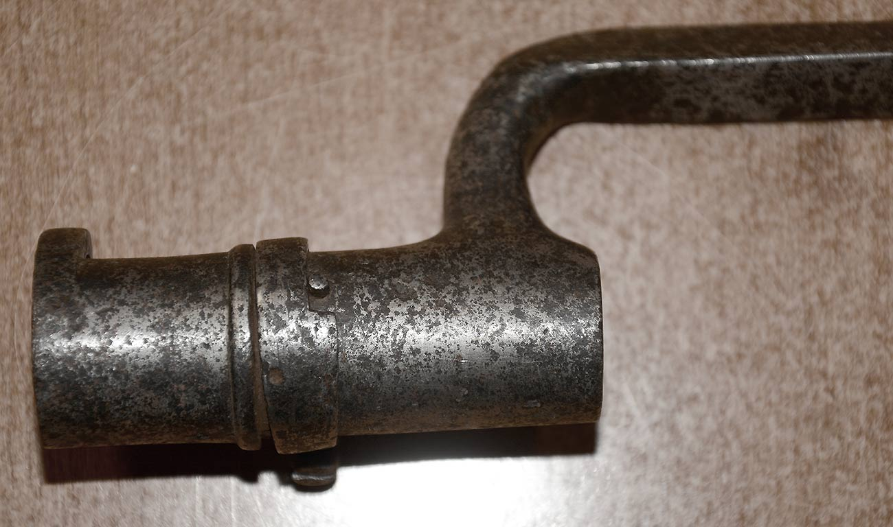VERY RARE RICHMOND “3-SQUARE” SOCKET BAYONET — Horse Soldier