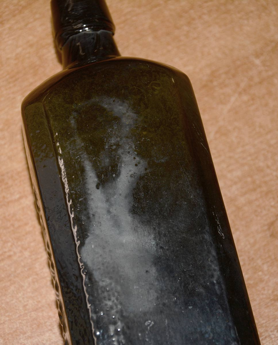 SCHNAPPS AROMATICO BOTTLE — Horse Soldier