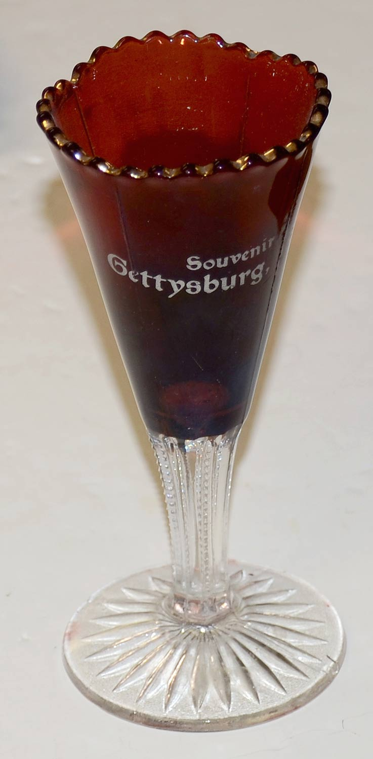VINTAGE GETTYSBURG SOUVENIR RUBY FLASH GLASS VASE — Horse Soldier