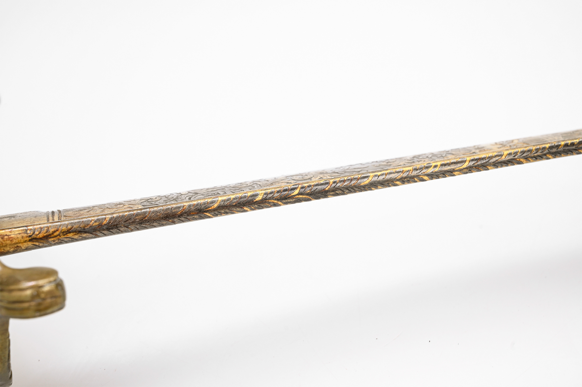 IMPRESSIVE GOLD WASHED DAMASCUS BLADE PRESENTATION SWORD OF CAPT ...