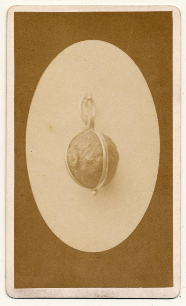 CDV OF BULLET FROM STONEWALL JACKSON'S ARM??? — Horse Soldier