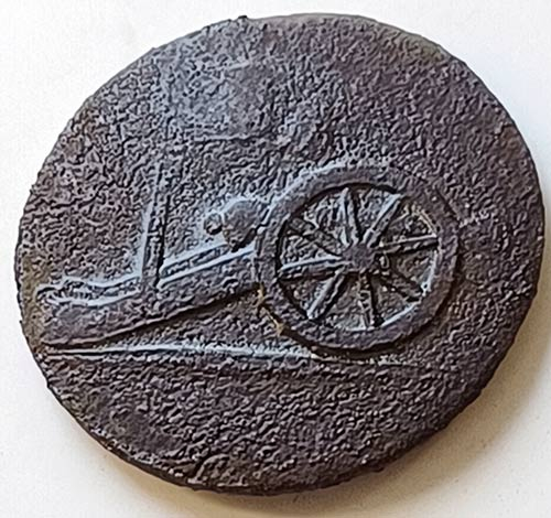 CONTINENTAL ARTILLERY BUTTON – CONNECTICUT VILLAGE — Horse Soldier