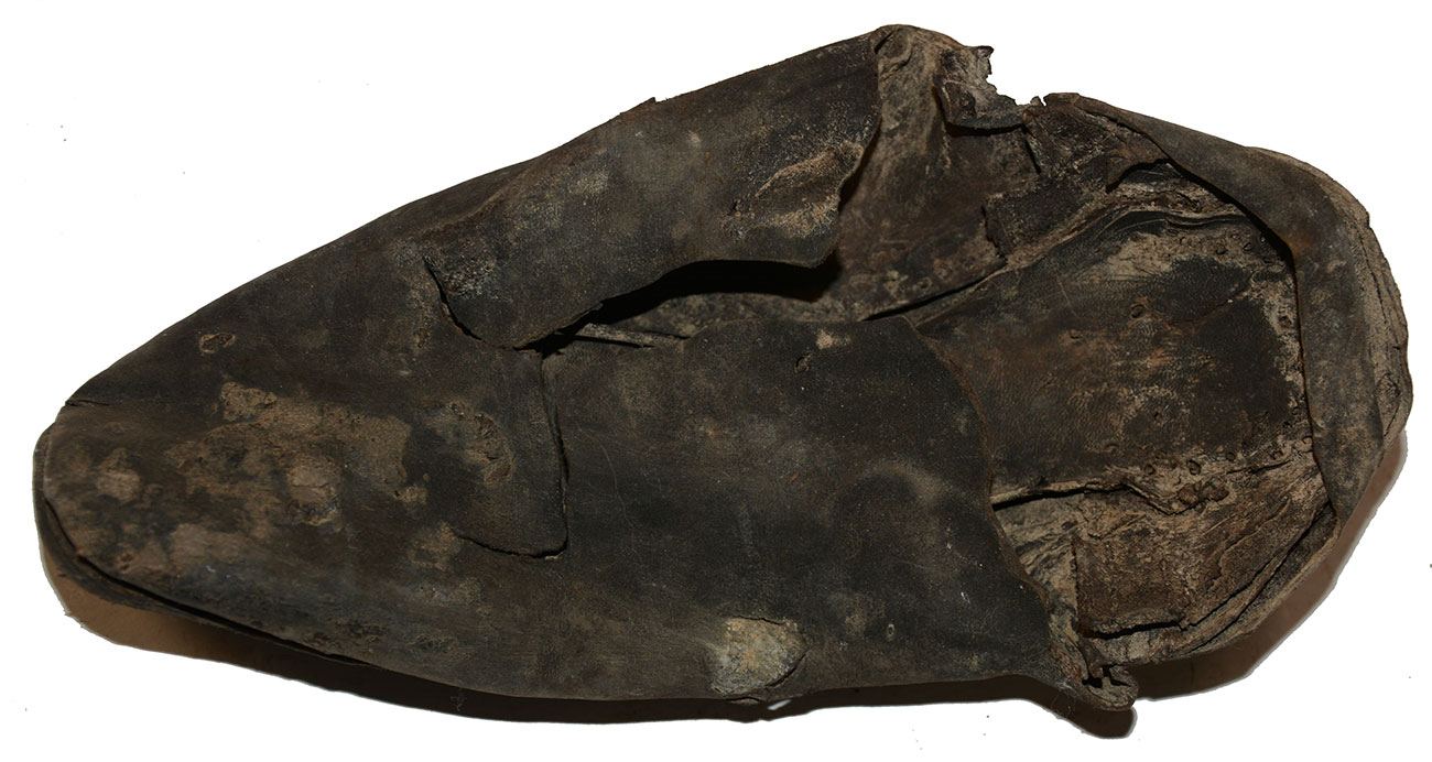 EARLY INDIAN WAR ALTERED BARRACKS OR CAMP SHOE — Horse Soldier