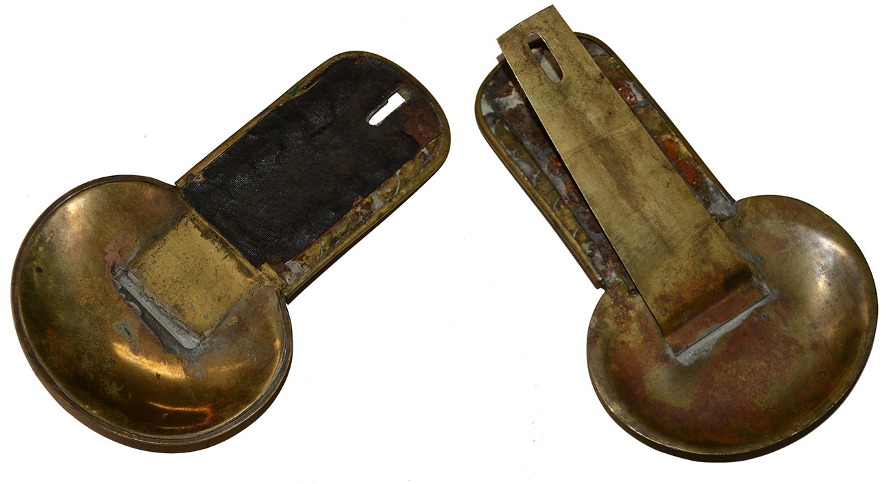 PAIR OF BRASS CIVIL WAR NCO SHOULDER SCALES WITH ATTACHMENTS — Horse ...