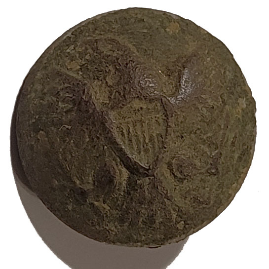 US GENERAL SERVICE EAGLE COAT BUTTON RECOVERED AT 3RD CORPS HOSPITAL ...