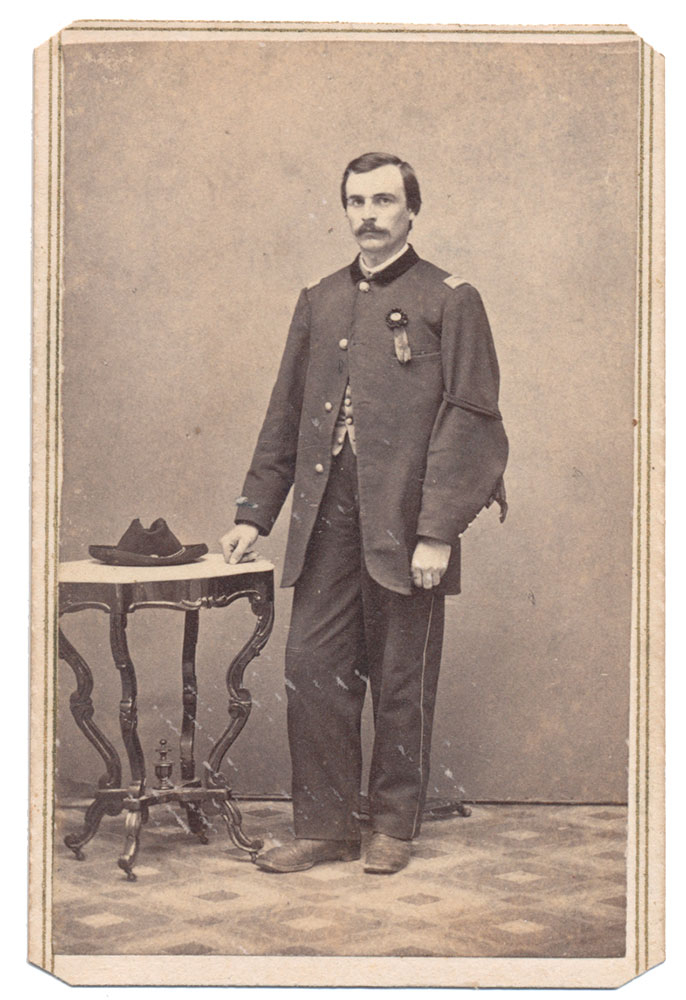 CDV OF UNION OFFICER WITH MOURNING RIBBONS — Horse Soldier