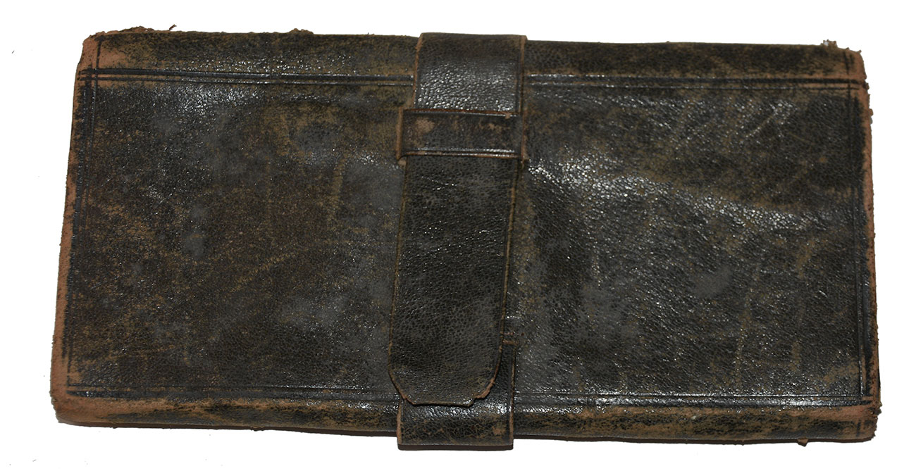 OLD LEATHER WALLET — Horse Soldier