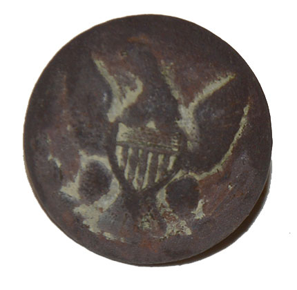 US GENERAL SERVICE EAGLE COAT BUTTON RECOVERED AT 3RD CORPS HOSPITAL ...