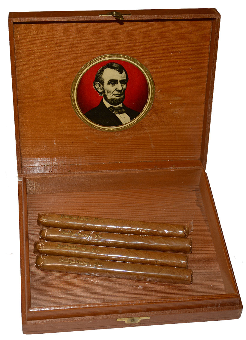 GETTYSBURG SOUVENIR CEDAR WOOD CIGAR BOX, C1950’S — Horse Soldier