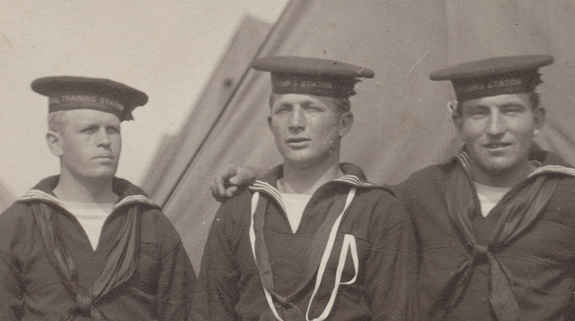 CIRCA 1900 US NAVY SAILOR CABINET CARD PHOTO — Horse Soldier