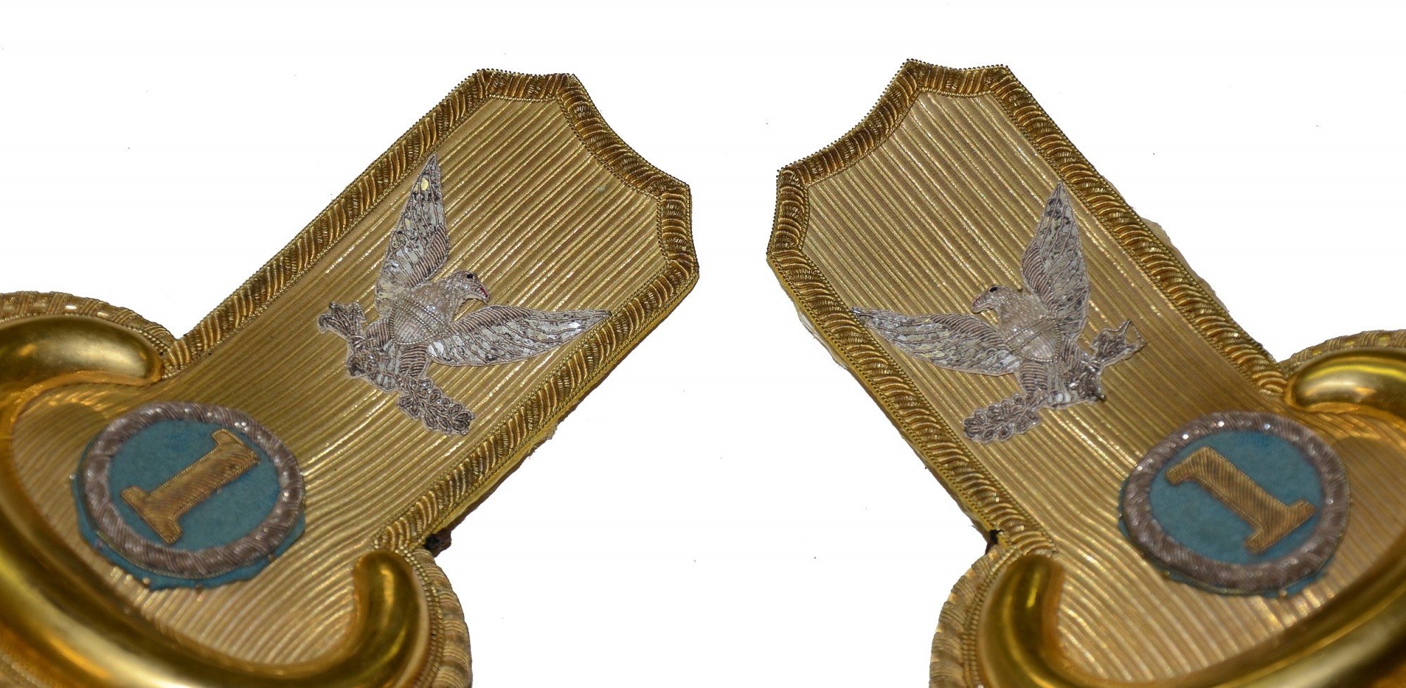 CIVIL WAR EPAULETTES WITH CASE - COLONEL OF INFANTRY — Horse Soldier