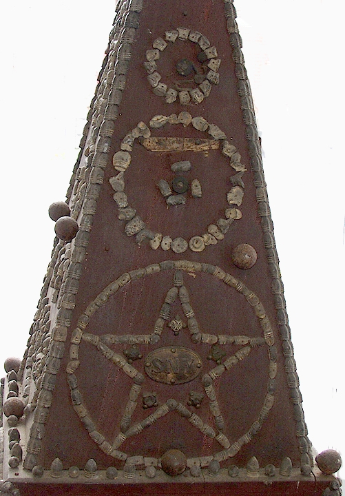 RELIC "MONUMENT" PYRAMID OF THE ANTIETAM BATTLEFIELD — Horse Soldier